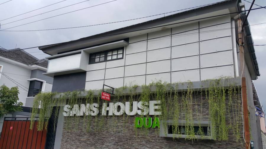 Sans house 2 - Kost Putri Jawa Tengah, Solo (Surakarta) Murah