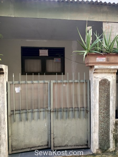 Kos putri Ibu Ayuni - Kost Setiabudi Jakarta Selatan