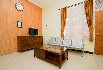 Kost Pink Putri Single Siwalankerto • - Kost Surabaya