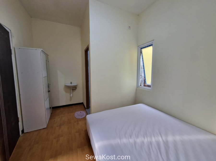 Kos Like Mojo Sentra Wisata Kuliner Dharmahusada - Kost Surabaya