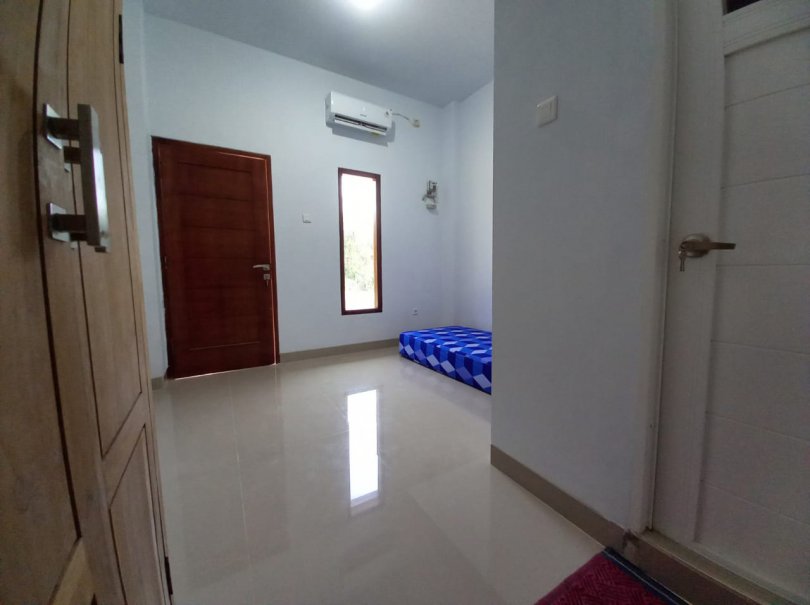 KOS 100 UPN LIMO - Kost